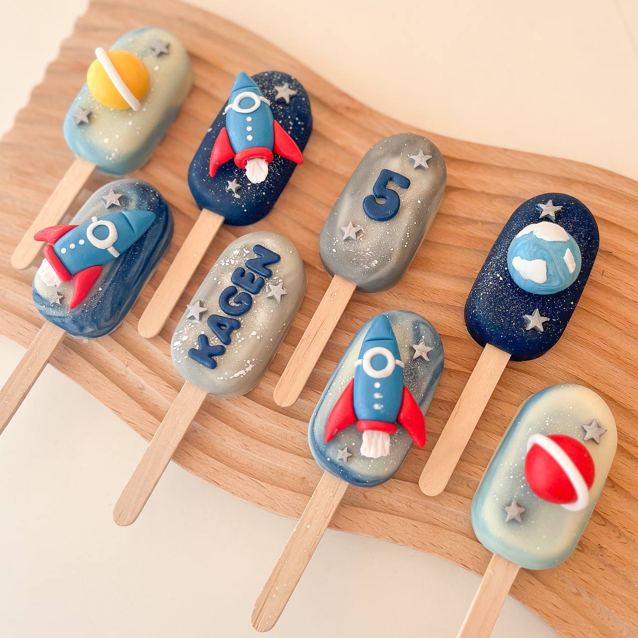 Space Astronaut Cakesicles