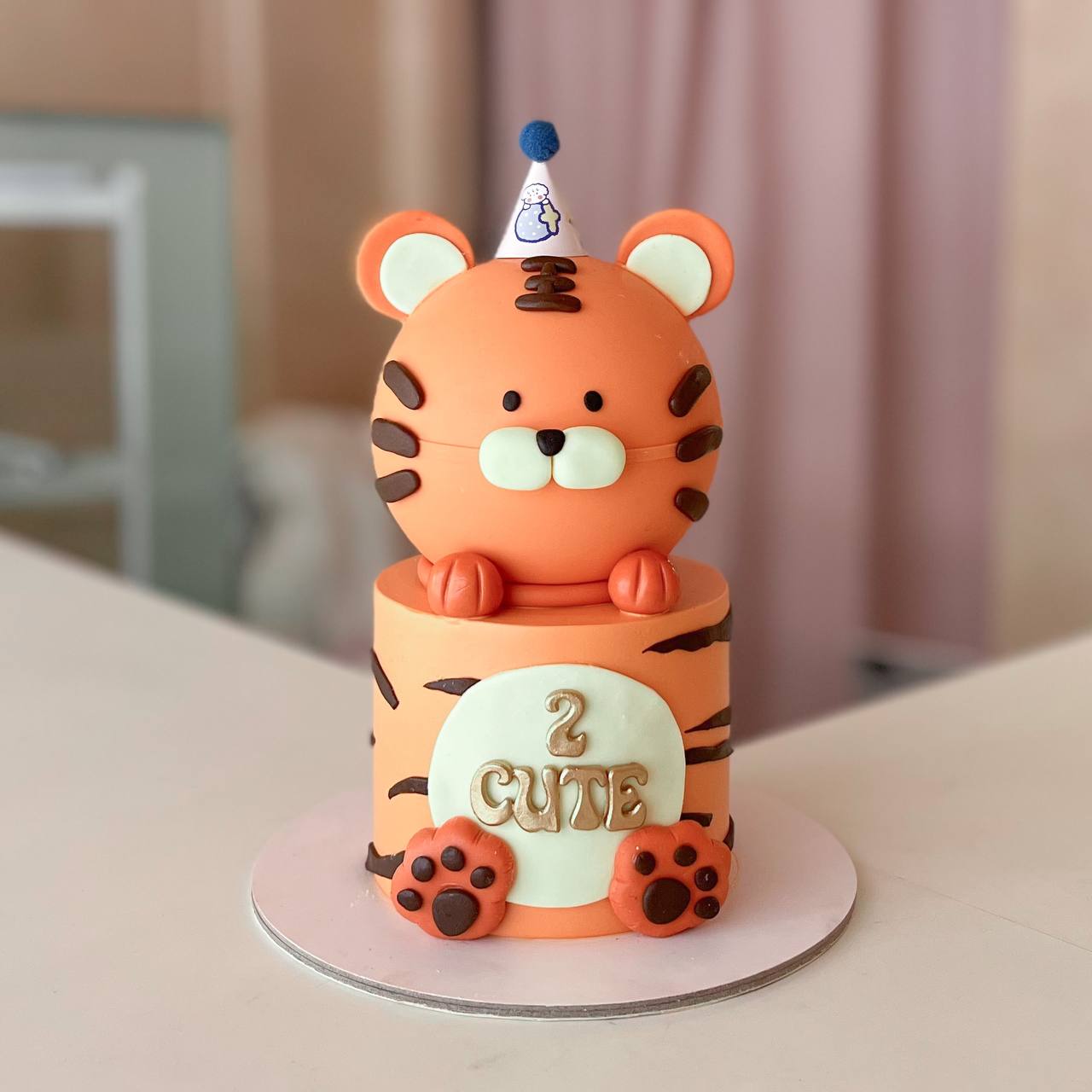 Safari Tiger Pinata Cake