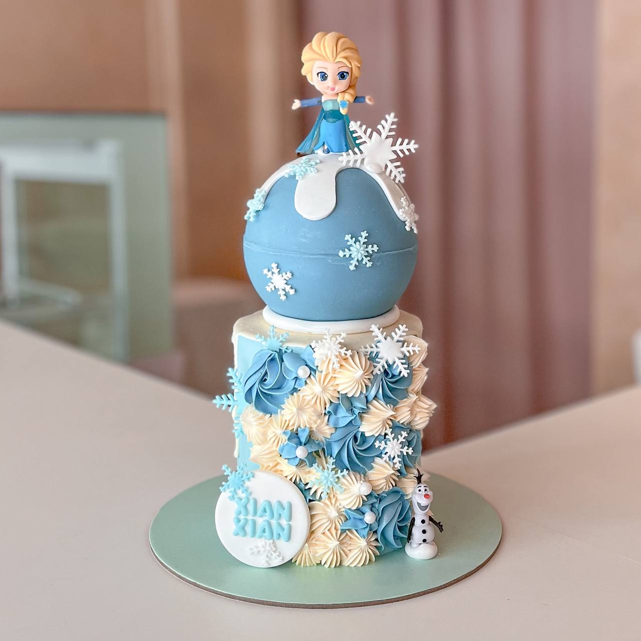 Princess Elsa Frozen Birthday Cake
